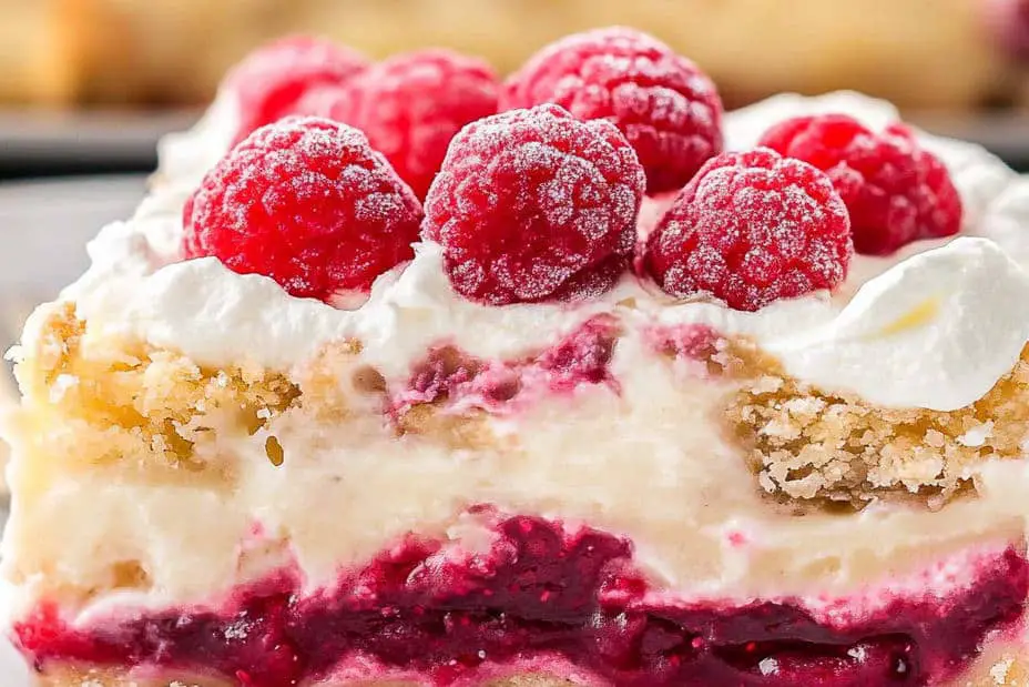 Raspberry Lasagna: An Incredible 7-Layer Dessert Delight - Simple Meal ...